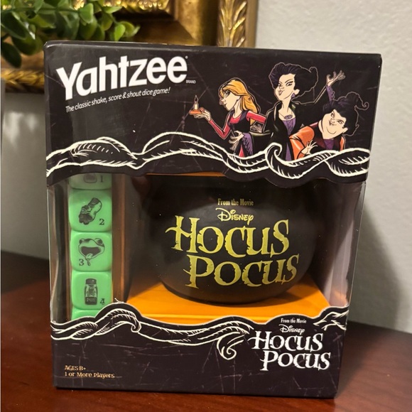 Yahtzee | Toys | Order Nwt Disney Hocus Pocus Yahtzee Game And Original ...